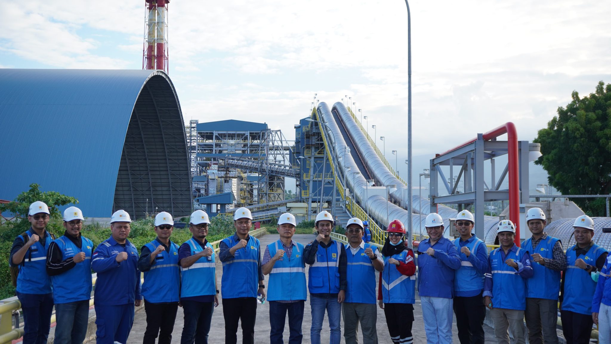 GM PLN UIP NUSRA Pastikan First Synchrone PLTU FTP-2 Lombok Kelistrikan ...